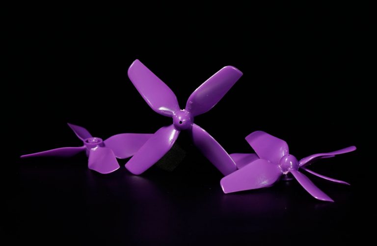 HQ Whoop Prop 40mm 4Blade 1.5mm Propeller purple - Microsquad